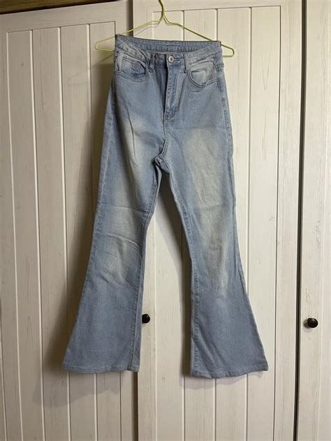 Кльоші на високій посадці Shein — ціна 150 грн у каталозі Джинси Купити жіночі речі за доступною