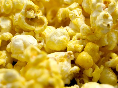 무료 이미지 간식 팝콘 식품 화이트 맛있는 배경 영화 환대 외딴 아무도 소금기 있는 권위 있는 완전한 매크로 맛좋은 원기 회복 우두둑 깨무는