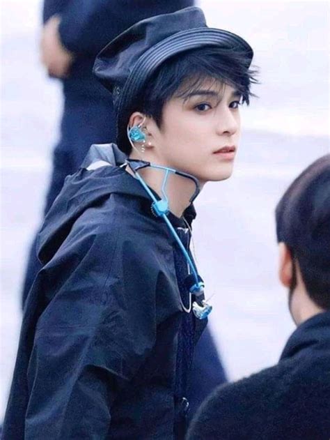 Myo On Twitter 아사히가 거의 한 적 없는 스모키 화장 의외로 취향이다