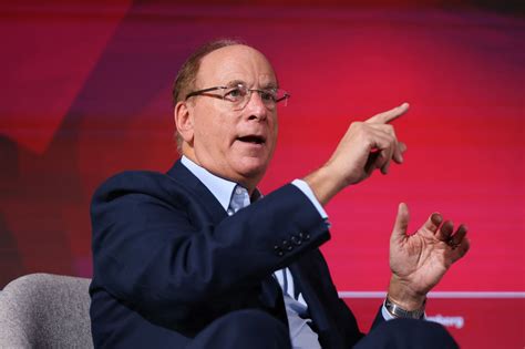 Blackrocks Larry Fink Painted A Target On His Own Back For Esg Critics
