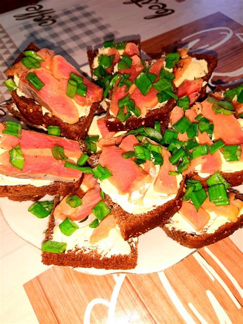 Бутерброды с красной рыбой и икрой рецепт с фото пошаговый от Марина Юрчук Рудь Овкусе ру