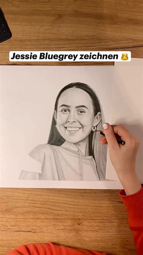 Jessie Bluegrey zeichnen Mit Kakao Käsekuchen Reizend Portrait