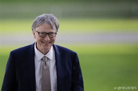 3년만 빌게이츠 방한 소식에…백신주 장중 강세