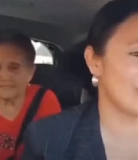 Hijo pide taxi de aplicación para enviar al asilo a su madre así