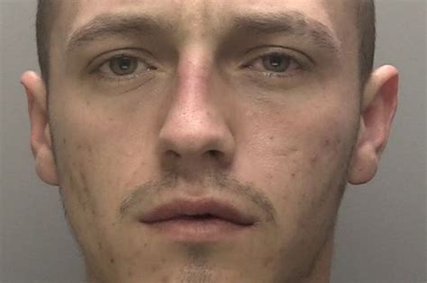 Man Escapes Police After Being Arrested For Squirting Pava Spray In