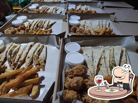 Pizza Chipipie Angeles Restaurant Menu Prices And Reviews