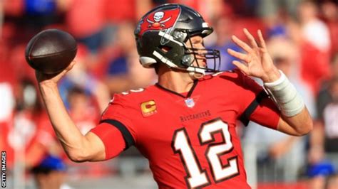 Tom Brady Passes Drew Brees Career Completions Record And Records