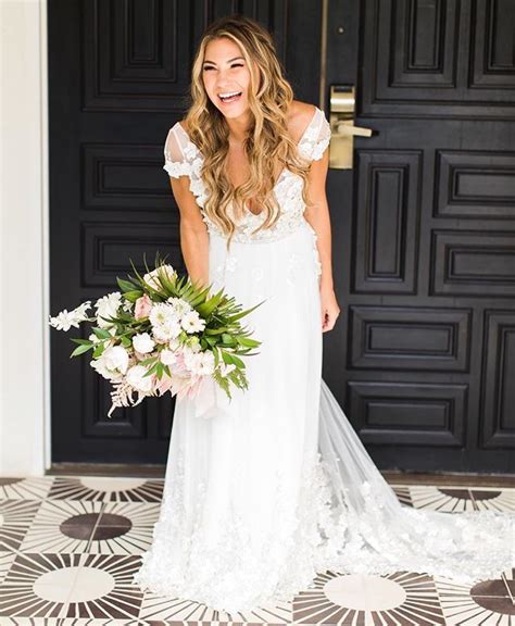 Buy A Line Tulle Lace Appliques Wedding Dresses Short Sleeve Backless V
