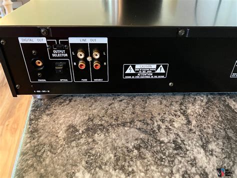 9 10 Sony CDP 507ESD With OEM Remote Control 2 X TDA1541A Photo
