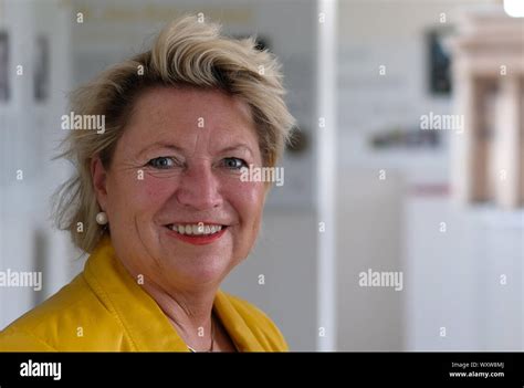 Anne Piepers Instagram Twitter And Facebook On Idcrawl