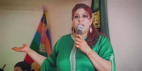 Grâce à Son Anglais Parfait Une Chikha Fait Le Buzz Video