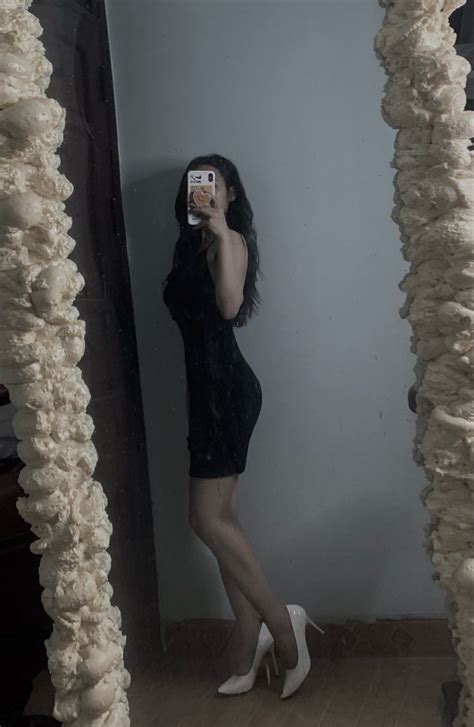 Black Mirror Selfie Black Selfie