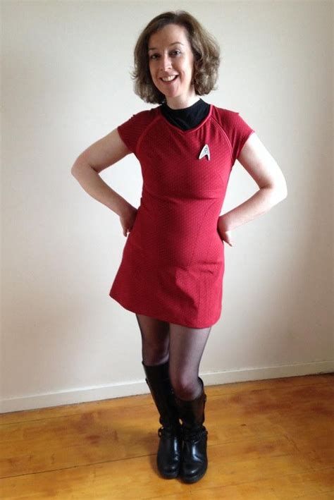Pin By James Brazeal On Star Trek Star Trek Cosplay Cosplay Woman
