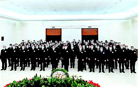 习近平等党和国家领导同志到医院为江泽民同志送别并护送遗体到八宝山火化 Xpaper全媒体电子报刊系统