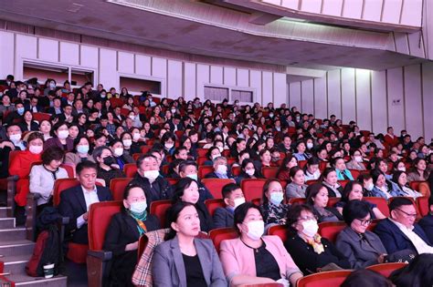 Үндсэн хуульд оруулах өөрчлөлтийн төсөлд ЭМ ийн салбарынхны саналыг авлаа