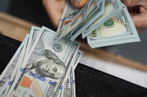 Un Segundo Mandato De Trump Provocaría Una Subida Del Dólar Del 3
