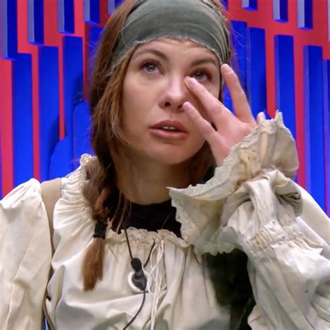 Jessica Bueno En Shock Con La Información Del Exterior Sobre Luitingo