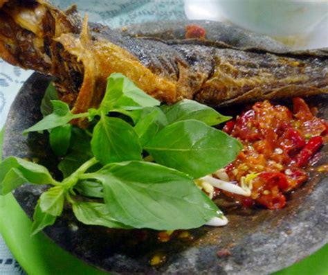 Pecel Lele Berasal Dari Jawa Tengah Atau Jawa Timur