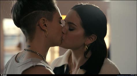 Has Selena Gomez Ever Gone Nude