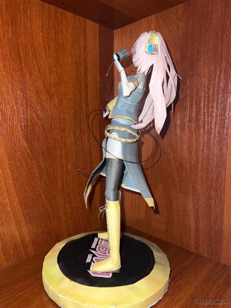 Luka Megurine Vocaloid Papercraft Paperzone Vn