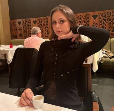 Who Is Stella Barey Bio Age Family Boyfriend Funfacts And Career Celebrities Actresses