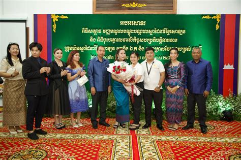 ពិធីសម្ពោធ មជ្ឈមណ្ឌល បណ្ដុះបណ្ដាល ស្នាដៃ នារីខ្មែរសាឡន និងចុះហត្ថលេខា លើ កិច្ច សហប្រតិបត្តិការ