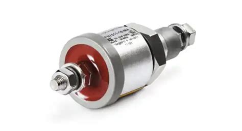 Feed Through Capacitor Enhancing Signal Integrity