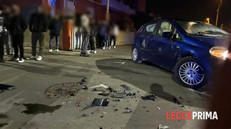 Terribile Scontro Tra Auto E Moto Ad Un Incrocio 29enne Finisce In