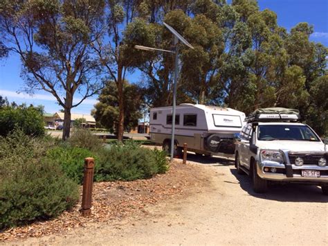 Where In The World Are Robert And Cherryl Along The Murray Valley
