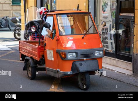 Bordeaux France 12 04 2023 Ape Car 50 Piaggio Trishaw Italian