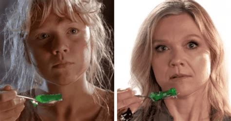Jurassic Park Star Ariana Richards Recreates Her Famous Shaky Jell O Scene Scoop Upworthy