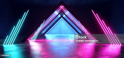 미래 가상 네온 빛나는 빛 보라색 파란색 삼각형 모양 건설 단계 연단 클럽 어두운 밤 레이저 공상 과학 Fi 쇼 미래 활기찬 반사 콘크리트 3d 렌더링 네온에 대한 스톡