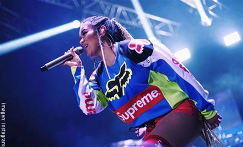 ¿karol G Tiene Piercings En Dónde ¡omg