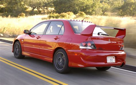 Download Vehicle Mitsubishi Hd Wallpaper
