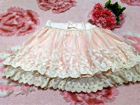 리즈리사 리즈리사 핑크색 고저스 꽃무늬 자수함유 3장 겹쳐 흐리흐리 격레어인 스커트 위시버킷