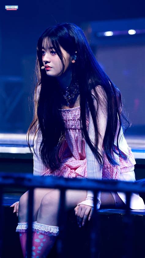 240408 Illit Minju Magnetic At Show Champion Kpopping