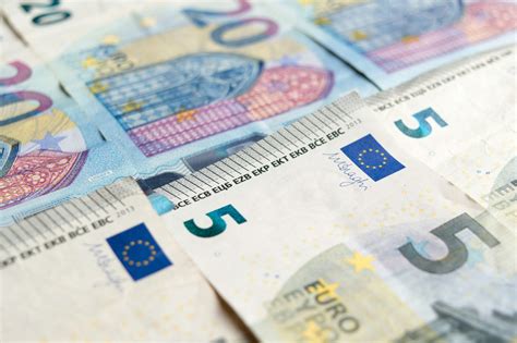 Cursul valutar anunțat de BNR pentru ziua de joi 5 septembrie 2024