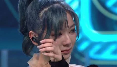 【頭條獨家】《勁歌》點評環節令歌手難堪 郭偉亮糖妹讚愈尷尬愈好睇
