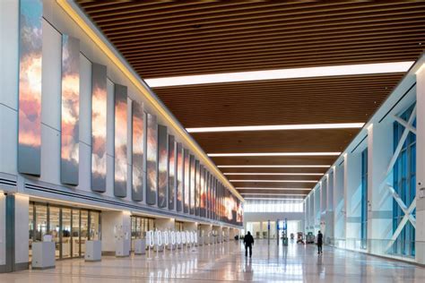 Deltas 4b New Terminal Debuts At Laguardia Airport In East Elmhurst