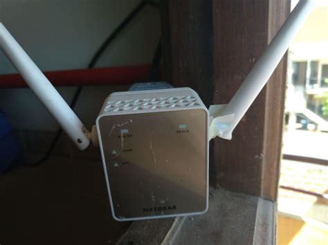 Loose Antenna On Netgear Ex6120 Wifi Range Extende Netgear Communities