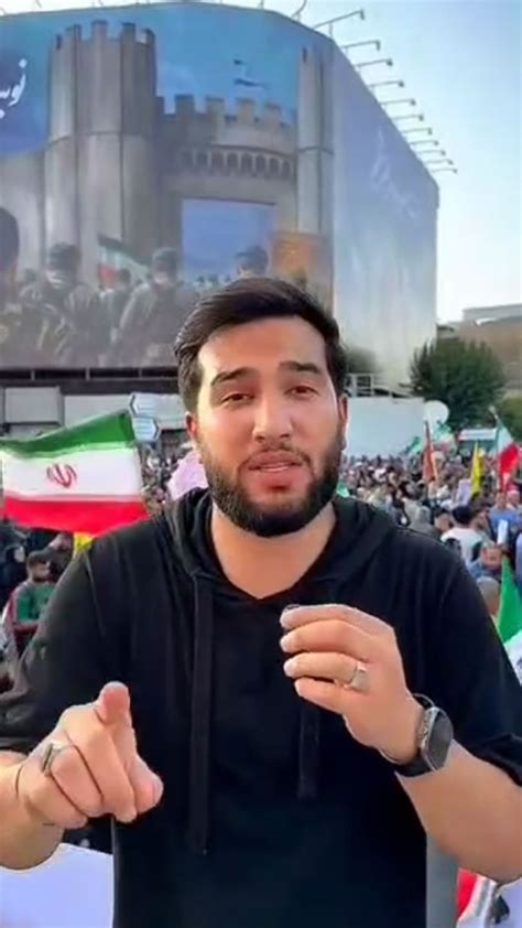 ولاگ کوتاه از تجمع مردم تهران در میدان انقلاب سیدنا