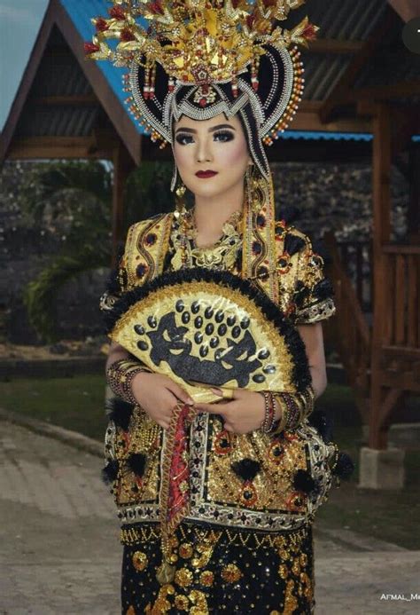 Pin Di Iɴᴅᴏⁿᵉˢⁱᵃⁿ🇮🇩 Model Pakaian Gaya Model Pakaian Gaya Busana