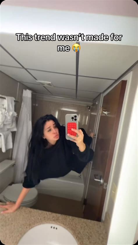 Camilla Araujo Julia Likes Her New Job Better Juliafilippo