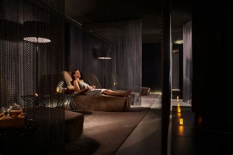 Celebrating Silence Jeremy Mccarthy Reflects On A Decade Of Mandarin Orientals Silent Night