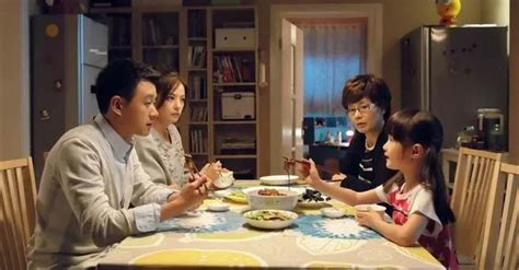 婚後家事都我一人包辦，前陣子婆婆又藉口腰疼「要我自己做12口人飯菜」， 我笑笑「往每道菜加一料」從此婆家沒半人敢叫我下廚 還沒人能罵我