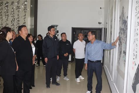 我县在存瑞纪念馆举办“纪念董存瑞烈士牺牲75周年书画作品展”澎湃号·政务澎湃新闻 The Paper