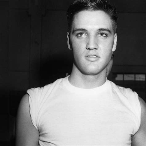 The Sexuality Of Elvis Presley Elvis Presley Photos Elvis Presley