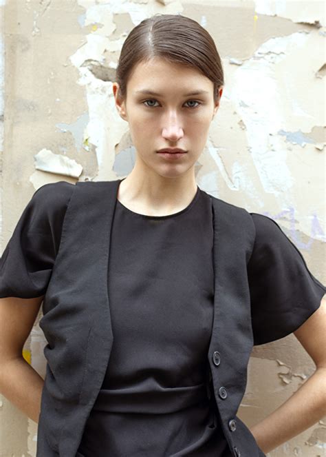 Iris Bacon Select Paris Select Model Management