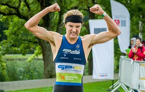 Jonathan Wayaffe Maakt Favorietenrol Waar In Spando Triatlonweekend In Hofstade 3athlon Be