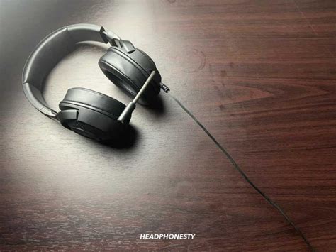 Quick Easy Hacks To Straighten Out Headphone Wires Headphonesty